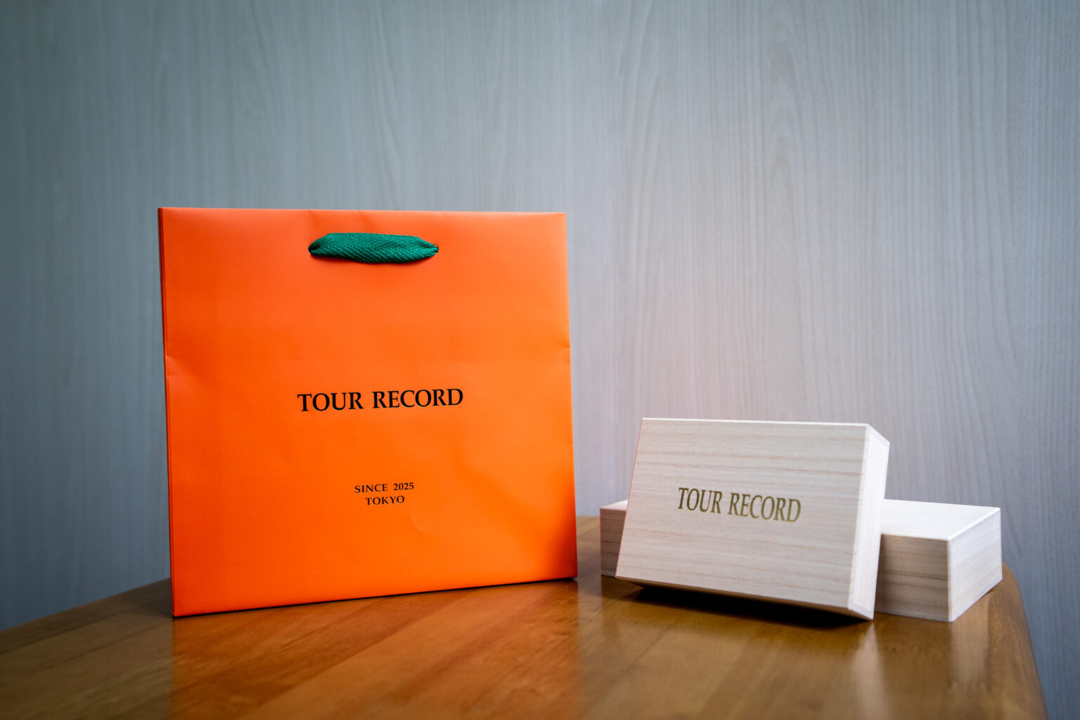 “いいモノ”を包む、旅のはじまり。TOUR RECORDオリジナル紙袋が登場！ - TOUR RECORD